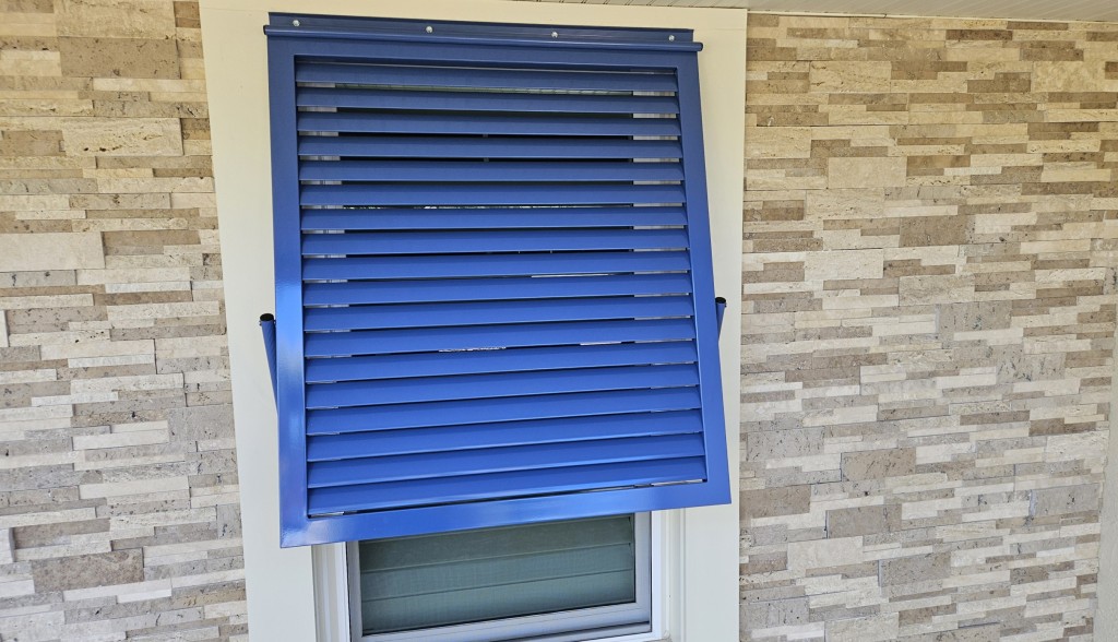 Bahama Screens | Security Screens - West Shore Construction